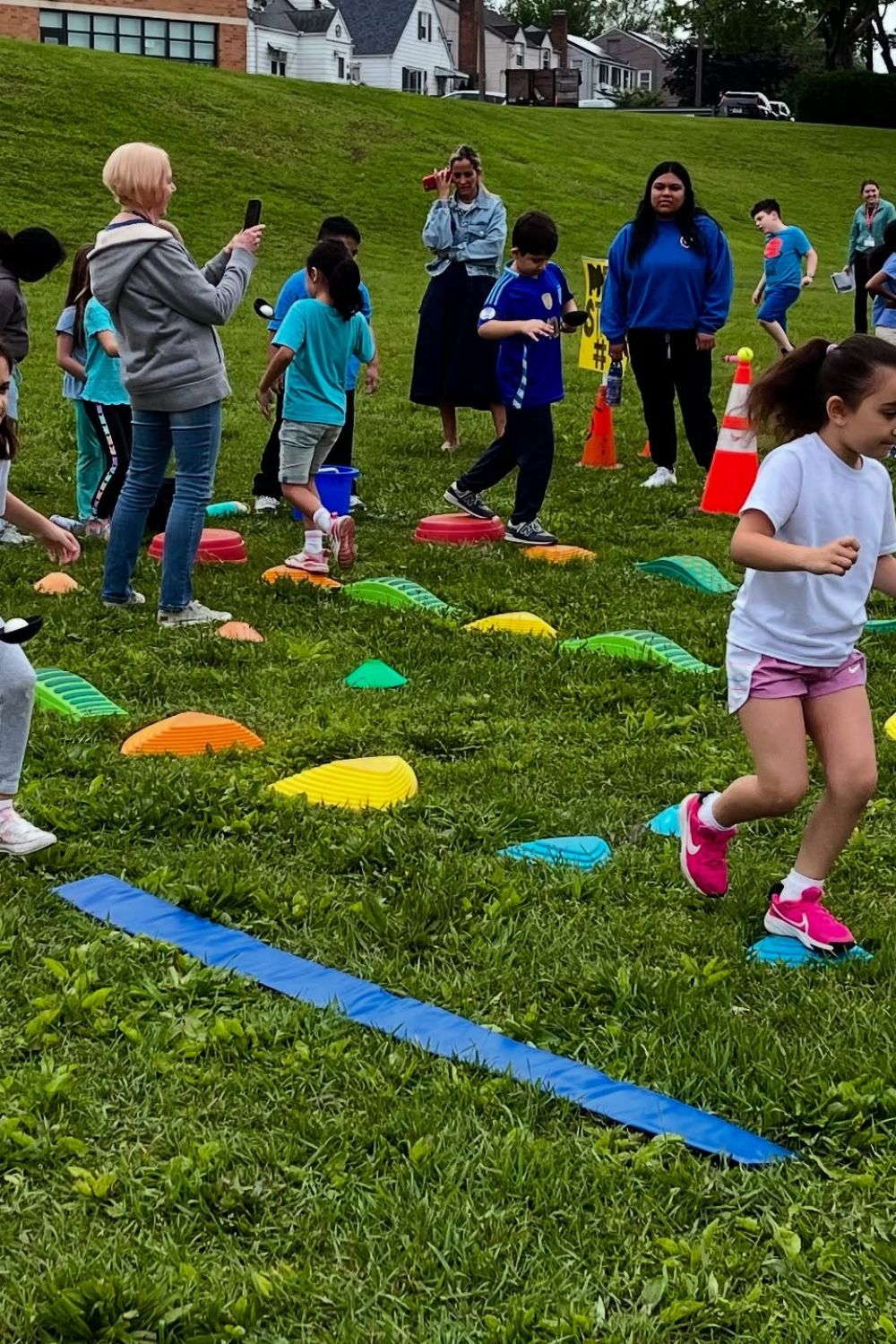 26 Field Day Games Ideas for 2026 – Fizzy Flare