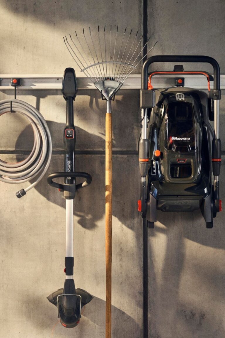 18 Lawn Mower Storage Ideas for 2025 – Fizzy Flare