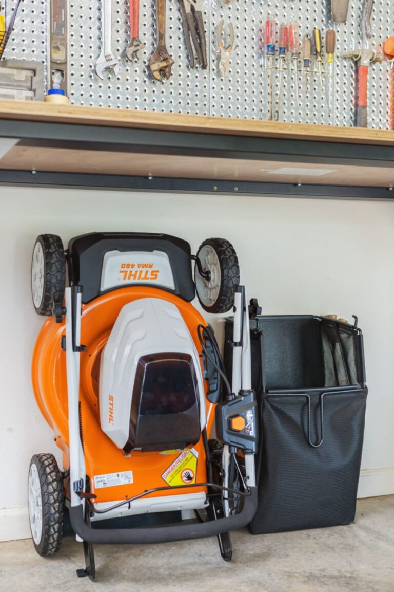 18 Lawn Mower Storage Ideas for 2025 – Fizzy Flare