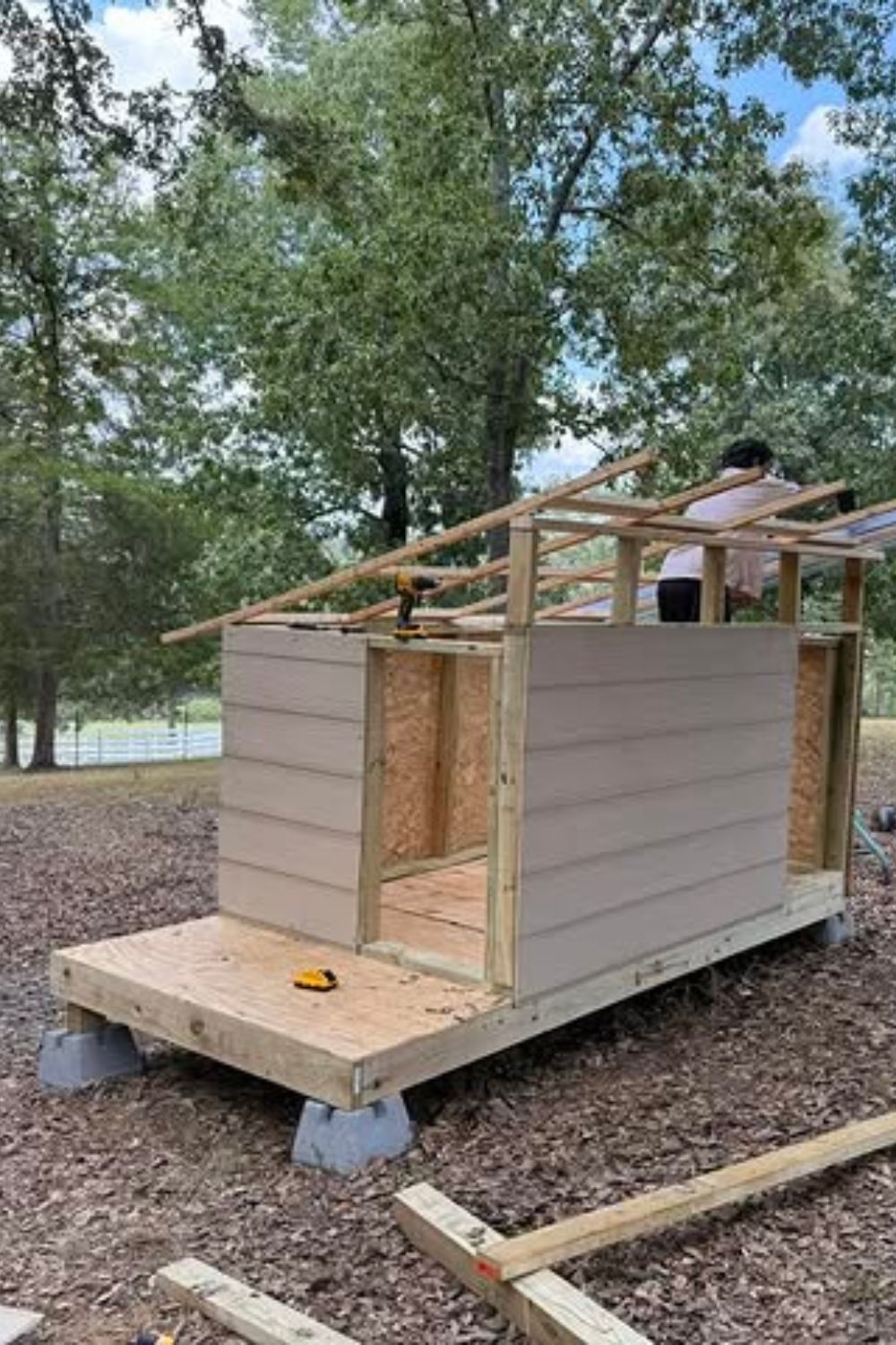 16 Goat Pen Ideas DIY for 2026 – Fizzy Flare