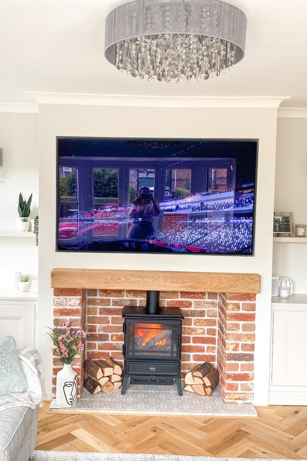 24 DIY Fireplace TV Wall Ideas for 2026 – Fizzy Flare